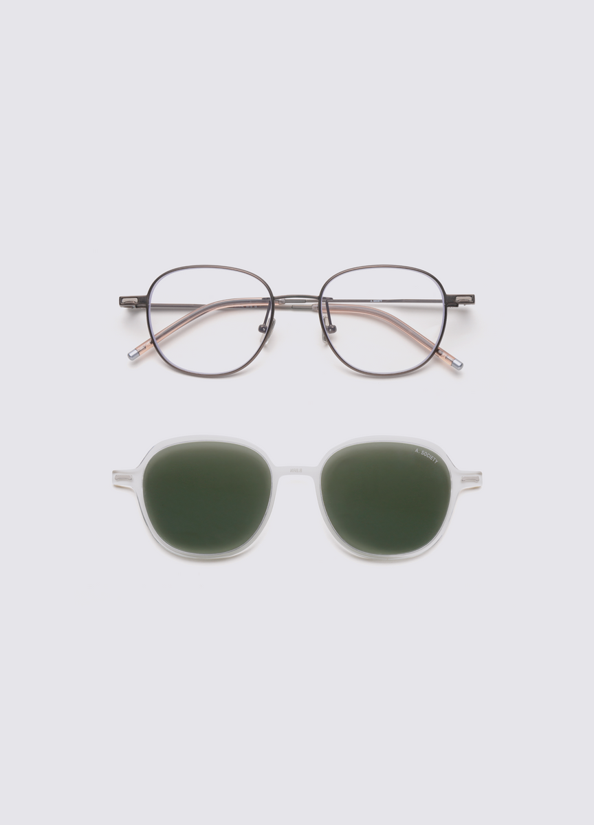 BEVAN CLIP-ON LIGHT – A SOCIETY